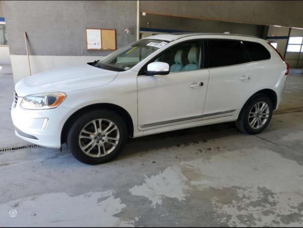 White Volvo XC60 2016 in Klaipeda, with an engine capacity of 1.97 L and mileage of 230 thousand km for 12600 €, photo 6 on AUTOMOTO.COM.LV