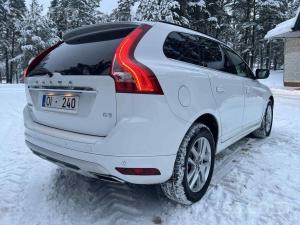 White Volvo XC60 2016 in Daugavpils, with an engine capacity of 2.00 L and mileage of 258 thousand km for 13450 €, photo 4 on AUTOMOTO.COM.LV