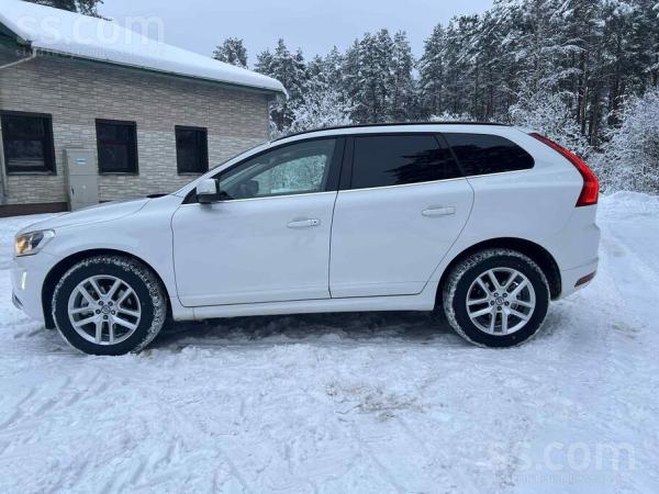 Balts Volvo XC60 2016 Daugavpils, ar dzinēja tilpumu 2.00 L un nobraukumu 258 tūkst. km par 13450 €, foto 5 vietnē AUTOMOTO.COM.LV
