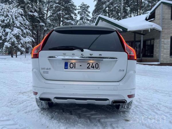 Balts Volvo XC60 2016 Daugavpils, ar dzinēja tilpumu 2.00 L un nobraukumu 258 tūkst. km par 13450 €, foto 7 vietnē AUTOMOTO.COM.LV