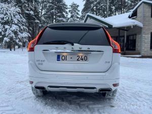 White Volvo XC60 2016 in Daugavpils, with an engine capacity of 2.00 L and mileage of 258 thousand km for 13450 €, photo 7 on AUTOMOTO.COM.LV