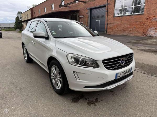 White Volvo XC60 2016 in Alytus, with an engine capacity of 1.97 L and mileage of 209 thousand km for 11900 €, photo 2 on AUTOMOTO.COM.LV