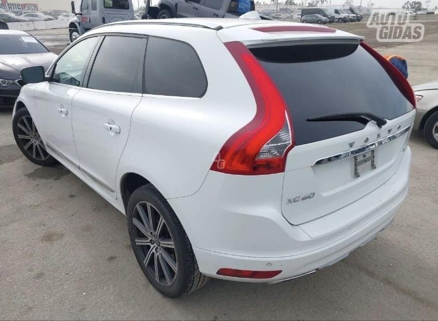 Balts Volvo XC60 2016 Alīta, ar dzinēja tilpumu 2.00 L un nobraukumu 210 tūkst. km par 7750 €, foto 3 vietnē AUTOMOTO.COM.LV