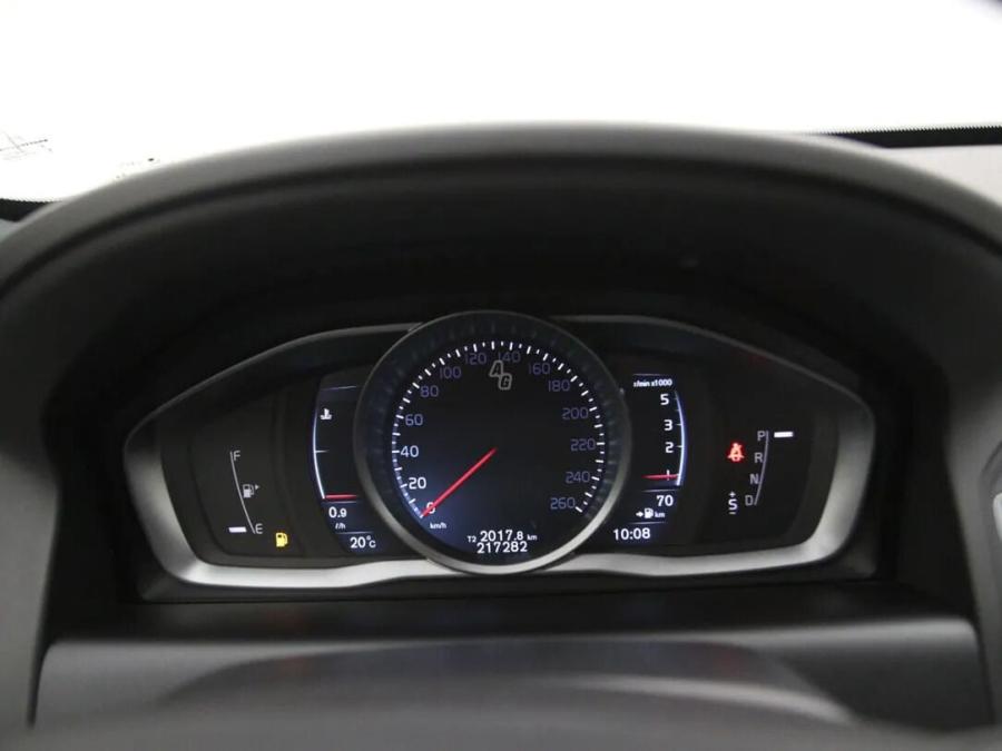 Белый Вольво ХС60 2016 в Вильнюс, объемом двигателя 2.00 л и пробегом 217 тыс. км за 15599 €, фото 20 на AUTOMOTO.COM.LV