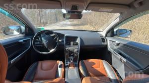 Balts Volvo XC60 2016 Rīga, ar dzinēja tilpumu 2.00 L un nobraukumu 223 tūkst. km par 13567 €, foto 4 vietnē AUTOMOTO.COM.LV