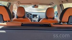 Balts Volvo XC60 2016 Rīga, ar dzinēja tilpumu 2.00 L un nobraukumu 223 tūkst. km par 13567 €, foto 5 vietnē AUTOMOTO.COM.LV