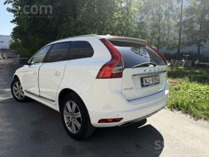 White Volvo XC60 2016 in Riga, with an engine capacity of 2.00 L and mileage of 268 thousand km for 12750 €, photo 3 on AUTOMOTO.COM.LV
