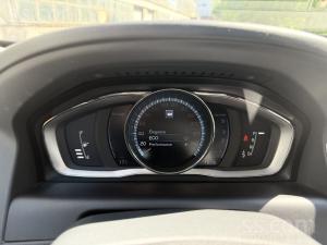 White Volvo XC60 2016 in Riga, with an engine capacity of 2.00 L and mileage of 268 thousand km for 12750 €, photo 14 on AUTOMOTO.COM.LV