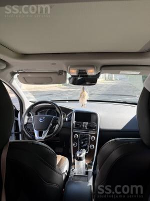 White Volvo XC60 2016 in Riga, with an engine capacity of 2.00 L and mileage of 268 thousand km for 12750 €, photo 15 on AUTOMOTO.COM.LV