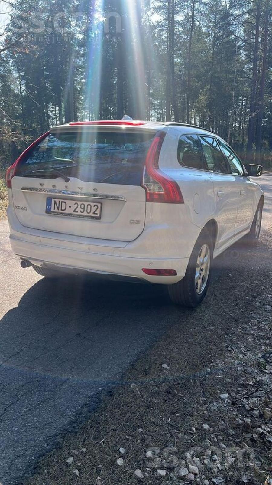 Balts Volvo XC60 2016 Rīga, ar dzinēja tilpumu 2.00 L un nobraukumu 203 tūkst. km par 14550 €, foto 3 vietnē AUTOMOTO.COM.LV