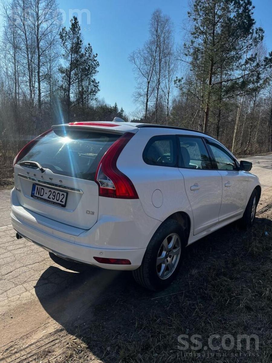Balts Volvo XC60 2016 Rīga, ar dzinēja tilpumu 2.00 L un nobraukumu 203 tūkst. km par 14550 €, foto 5 vietnē AUTOMOTO.COM.LV