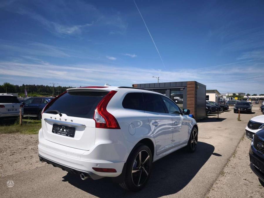 Balts Volvo XC60 2016 Viļņa, ar dzinēja tilpumu 2.40 L un nobraukumu 269 tūkst. km par 14850 €, foto 7 vietnē AUTOMOTO.COM.LV