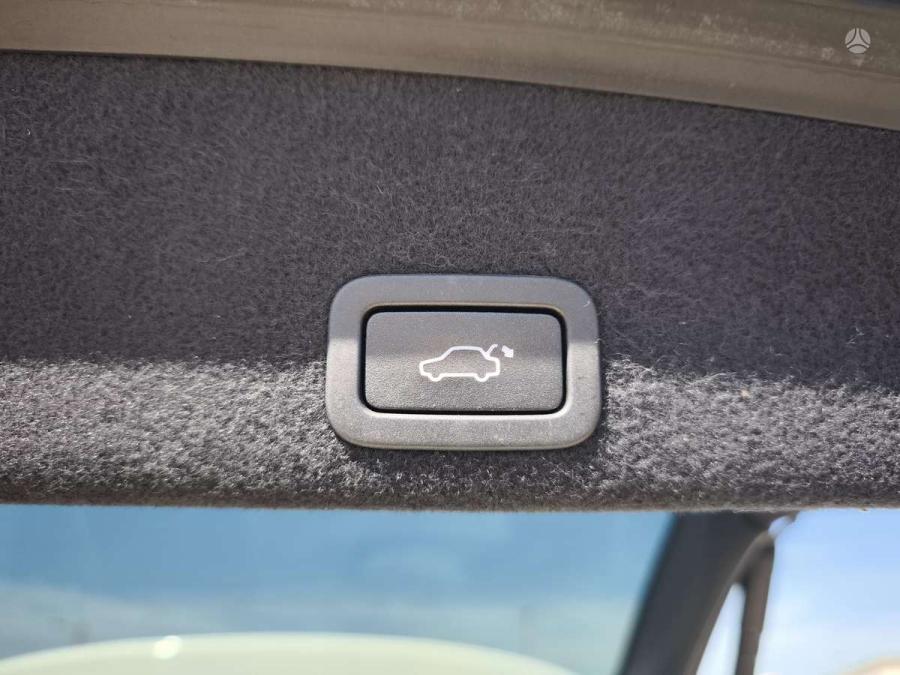 Balts Volvo XC60 2016 Viļņa, ar dzinēja tilpumu 2.40 L un nobraukumu 269 tūkst. km par 14850 €, foto 8 vietnē AUTOMOTO.COM.LV