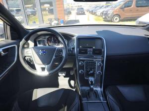Balts Volvo XC60 2016 Viļņa, ar dzinēja tilpumu 2.40 L un nobraukumu 269 tūkst. km par 14850 €, foto 15 vietnē AUTOMOTO.COM.LV