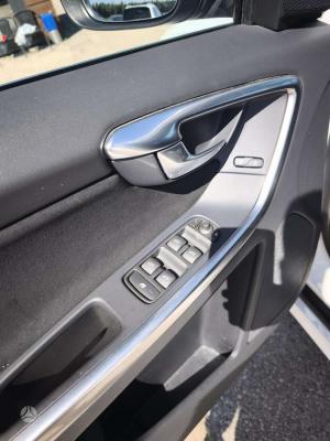 Balts Volvo XC60 2016 Viļņa, ar dzinēja tilpumu 2.40 L un nobraukumu 269 tūkst. km par 14850 €, foto 16 vietnē AUTOMOTO.COM.LV