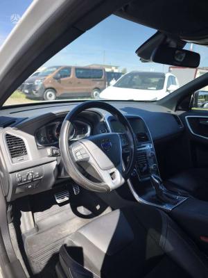Balts Volvo XC60 2016 Viļņa, ar dzinēja tilpumu 2.40 L un nobraukumu 269 tūkst. km par 14850 €, foto 21 vietnē AUTOMOTO.COM.LV