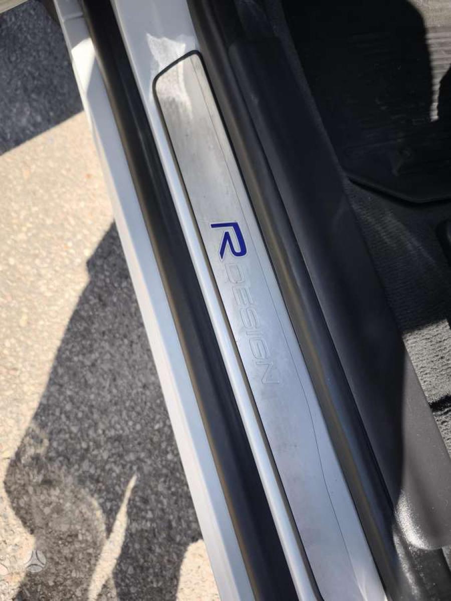 Balts Volvo XC60 2016 Viļņa, ar dzinēja tilpumu 2.40 L un nobraukumu 269 tūkst. km par 14850 €, foto 22 vietnē AUTOMOTO.COM.LV