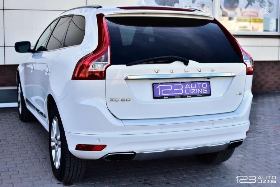 Balts Volvo XC60 2016 Kretinga, ar dzinēja tilpumu 2.00 L un nobraukumu 210 tūkst. km par 12999 €, foto 9 vietnē AUTOMOTO.COM.LV