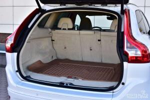 Balts Volvo XC60 2016 Kretinga, ar dzinēja tilpumu 2.00 L un nobraukumu 210 tūkst. km par 12999 €, foto 12 vietnē AUTOMOTO.COM.LV