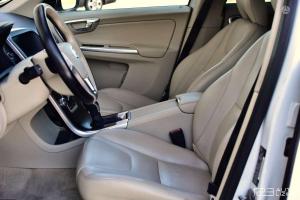 Balts Volvo XC60 2016 Kretinga, ar dzinēja tilpumu 2.00 L un nobraukumu 210 tūkst. km par 12999 €, foto 16 vietnē AUTOMOTO.COM.LV