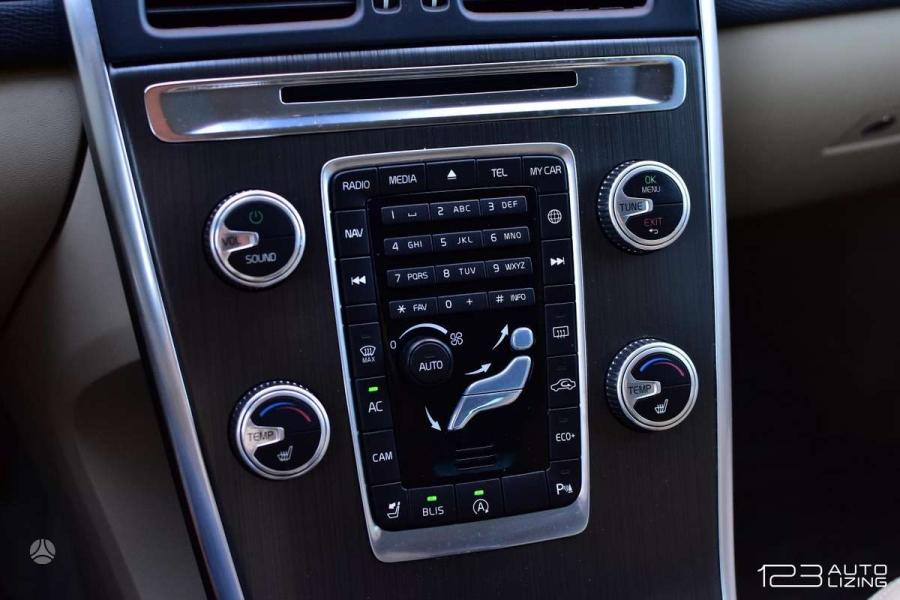 Balts Volvo XC60 2016 Kretinga, ar dzinēja tilpumu 2.00 L un nobraukumu 210 tūkst. km par 12999 €, foto 20 vietnē AUTOMOTO.COM.LV