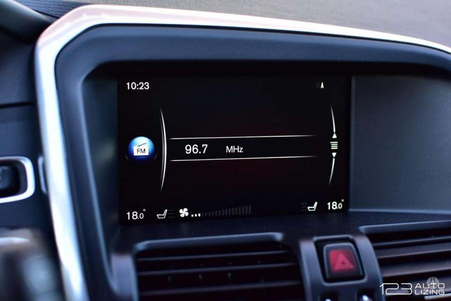 Balts Volvo XC60 2016 Kretinga, ar dzinēja tilpumu 2.00 L un nobraukumu 210 tūkst. km par 12999 €, foto 21 vietnē AUTOMOTO.COM.LV
