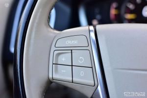 Balts Volvo XC60 2016 Kretinga, ar dzinēja tilpumu 2.00 L un nobraukumu 210 tūkst. km par 12999 €, foto 26 vietnē AUTOMOTO.COM.LV