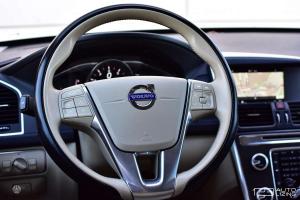 Balts Volvo XC60 2016 Kretinga, ar dzinēja tilpumu 2.00 L un nobraukumu 210 tūkst. km par 12999 €, foto 29 vietnē AUTOMOTO.COM.LV