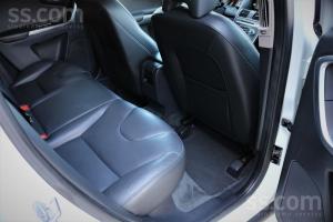 Balts Volvo XC60 2016 Rīga, ar dzinēja tilpumu 2.40 L un nobraukumu 260 tūkst. km par 15990 €, foto 15 vietnē AUTOMOTO.COM.LV