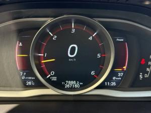 White Volvo XC60 2016 in Riga, with an engine capacity of 2.40 L and mileage of 267 thousand km for 12800 €, photo 15 on AUTOMOTO.COM.LV