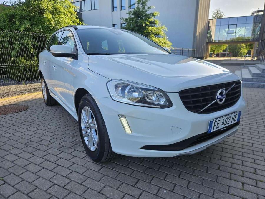 Balts Volvo XC60 2016 Kauņa, ar dzinēja tilpumu 1.97 L un nobraukumu 230 tūkst. km par 9700 €, foto 13 vietnē AUTOMOTO.COM.LV