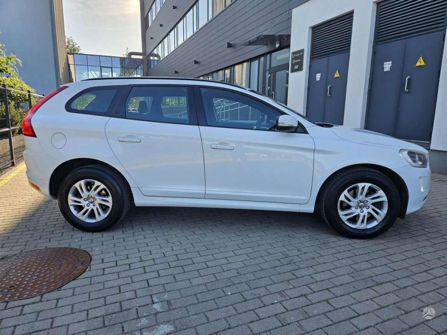 Balts Volvo XC60 2016 Kauņa, ar dzinēja tilpumu 1.97 L un nobraukumu 230 tūkst. km par 9700 €, foto 14 vietnē AUTOMOTO.COM.LV