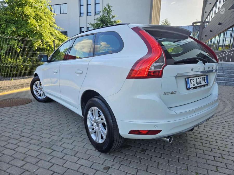 Balts Volvo XC60 2016 Kauņa, ar dzinēja tilpumu 1.97 L un nobraukumu 230 tūkst. km par 9700 €, foto 16 vietnē AUTOMOTO.COM.LV