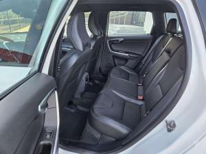 Balts Volvo XC60 2016 Kauņa, ar dzinēja tilpumu 1.97 L un nobraukumu 230 tūkst. km par 9700 €, foto 29 vietnē AUTOMOTO.COM.LV