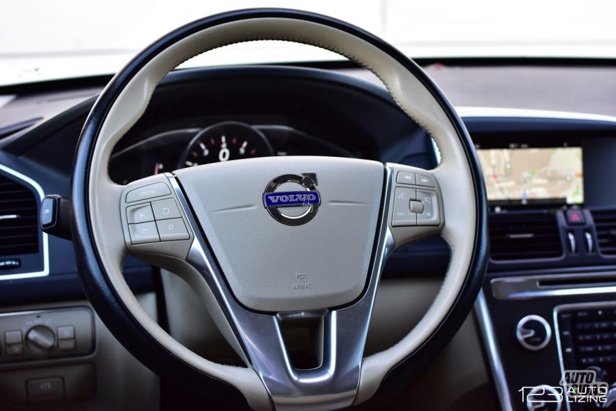 White Volvo XC60 2016 in Kretinga, with an engine capacity of 2.00 L and mileage of 210 thousand km for 12999 €, photo 29 on AUTOMOTO.COM.LV