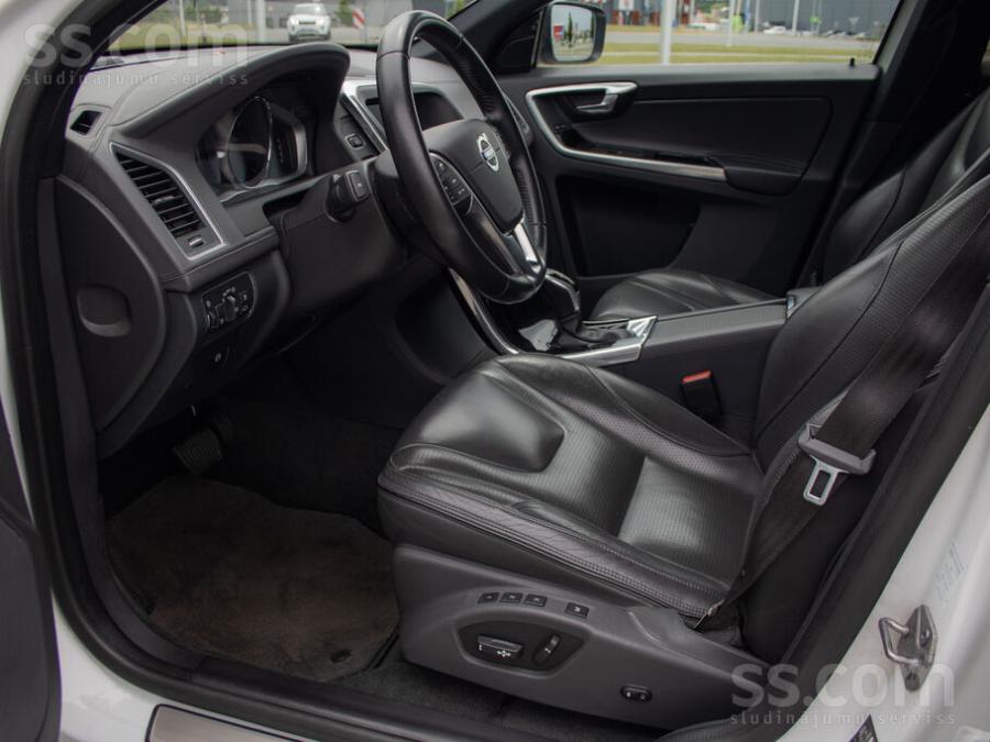 Balts Volvo XC60 2016 Rīga, ar dzinēja tilpumu 2.40 L un nobraukumu 194 tūkst. km par 18350 €, foto 14 vietnē AUTOMOTO.COM.LV