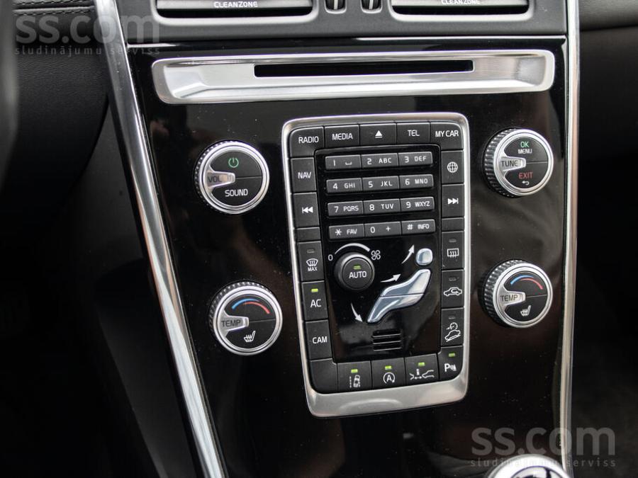 Balts Volvo XC60 2016 Rīga, ar dzinēja tilpumu 2.40 L un nobraukumu 194 tūkst. km par 18350 €, foto 29 vietnē AUTOMOTO.COM.LV