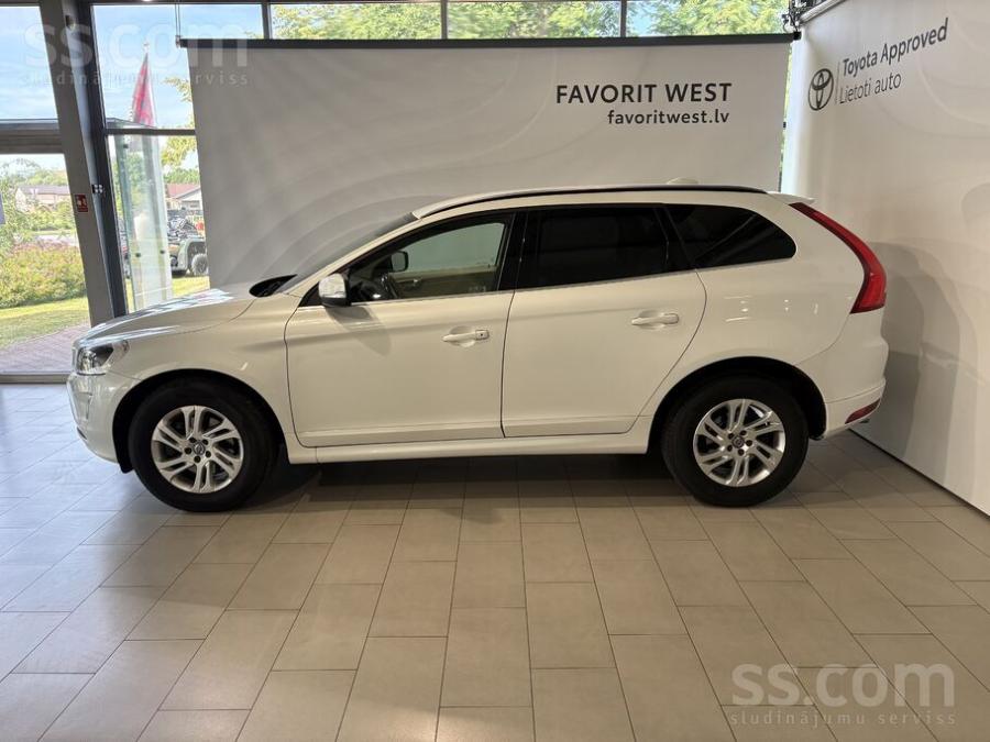 White Volvo XC60 2016 in Ventspils, with an engine capacity of 2.00 L and mileage of 140 thousand km for 14500 €, photo 3 on AUTOMOTO.COM.LV