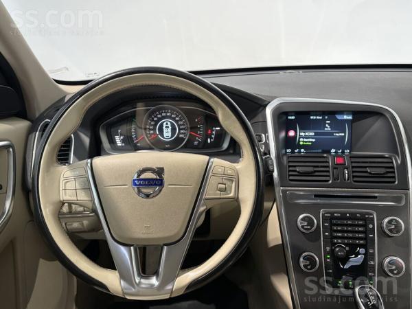 White Volvo XC60 2016 in Ventspils, with an engine capacity of 2.00 L and mileage of 140 thousand km for 14500 €, photo 10 on AUTOMOTO.COM.LV