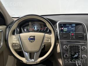 White Volvo XC60 2016 in Ventspils, with an engine capacity of 2.00 L and mileage of 140 thousand km for 14500 €, photo 11 on AUTOMOTO.COM.LV