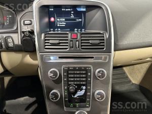 White Volvo XC60 2016 in Ventspils, with an engine capacity of 2.00 L and mileage of 140 thousand km for 14500 €, photo 20 on AUTOMOTO.COM.LV