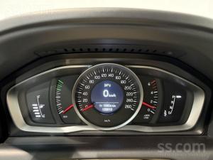 White Volvo XC60 2016 in Ventspils, with an engine capacity of 2.00 L and mileage of 140 thousand km for 14500 €, photo 21 on AUTOMOTO.COM.LV