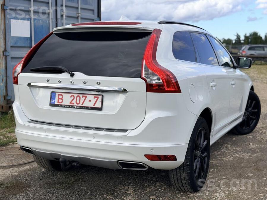 White Volvo XC60 2016 in Riga, with an engine capacity of 2.00 L and mileage of 247 thousand km for 13995 €, photo 5 on AUTOMOTO.COM.LV