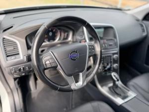 Balts Volvo XC60 2016 Rīga, ar dzinēja tilpumu 2.00 L un nobraukumu 247 tūkst. km par 13995 €, foto 11 vietnē AUTOMOTO.COM.LV