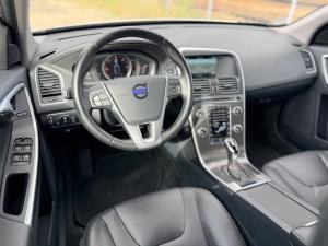 Balts Volvo XC60 2016 Rīga, ar dzinēja tilpumu 2.00 L un nobraukumu 247 tūkst. km par 13995 €, foto 12 vietnē AUTOMOTO.COM.LV