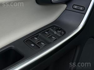 White Volvo XC60 2016 in Jelgava, with an engine capacity of 2.40 L and mileage of 0 thousand km for 16200 €, photo 14 on AUTOMOTO.COM.LV