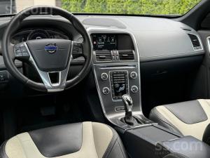 White Volvo XC60 2016 in Jelgava, with an engine capacity of 2.40 L and mileage of 0 thousand km for 16200 €, photo 15 on AUTOMOTO.COM.LV