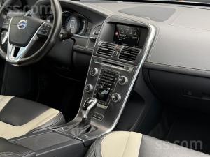 White Volvo XC60 2016 in Jelgava, with an engine capacity of 2.40 L and mileage of 0 thousand km for 16200 €, photo 18 on AUTOMOTO.COM.LV