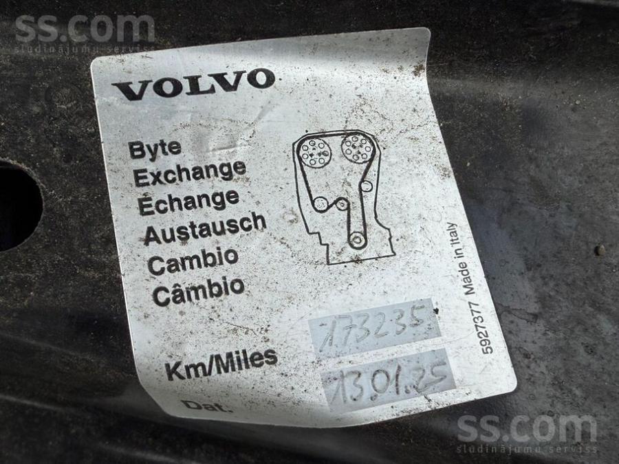 White Volvo XC60 2016 in Jelgava, with an engine capacity of 2.40 L and mileage of 0 thousand km for 16200 €, photo 20 on AUTOMOTO.COM.LV