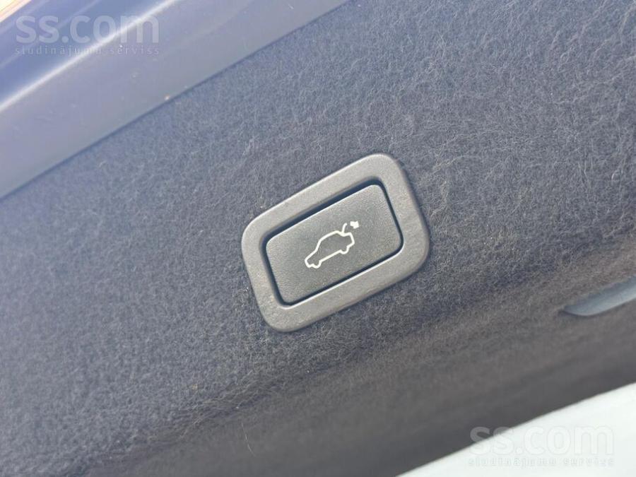 White Volvo XC60 2016 in Jelgava, with an engine capacity of 2.40 L and mileage of 0 thousand km for 16200 €, photo 32 on AUTOMOTO.COM.LV